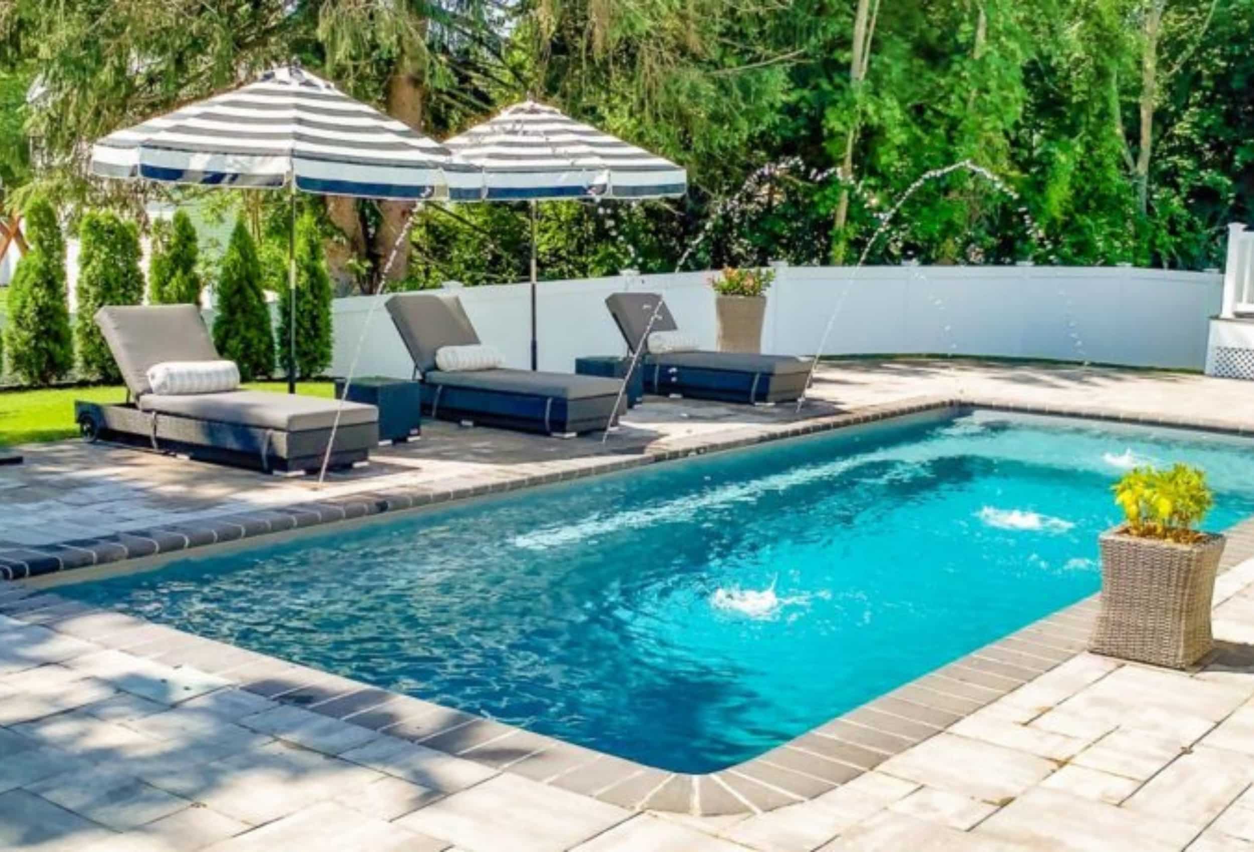 The Reflection™ including Splash Deck – Johnson's Pools